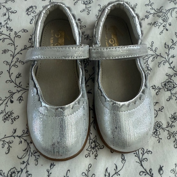 See Kai Run | Shoes | See Kai Run Silver Dress Shoes With Scalloped ...